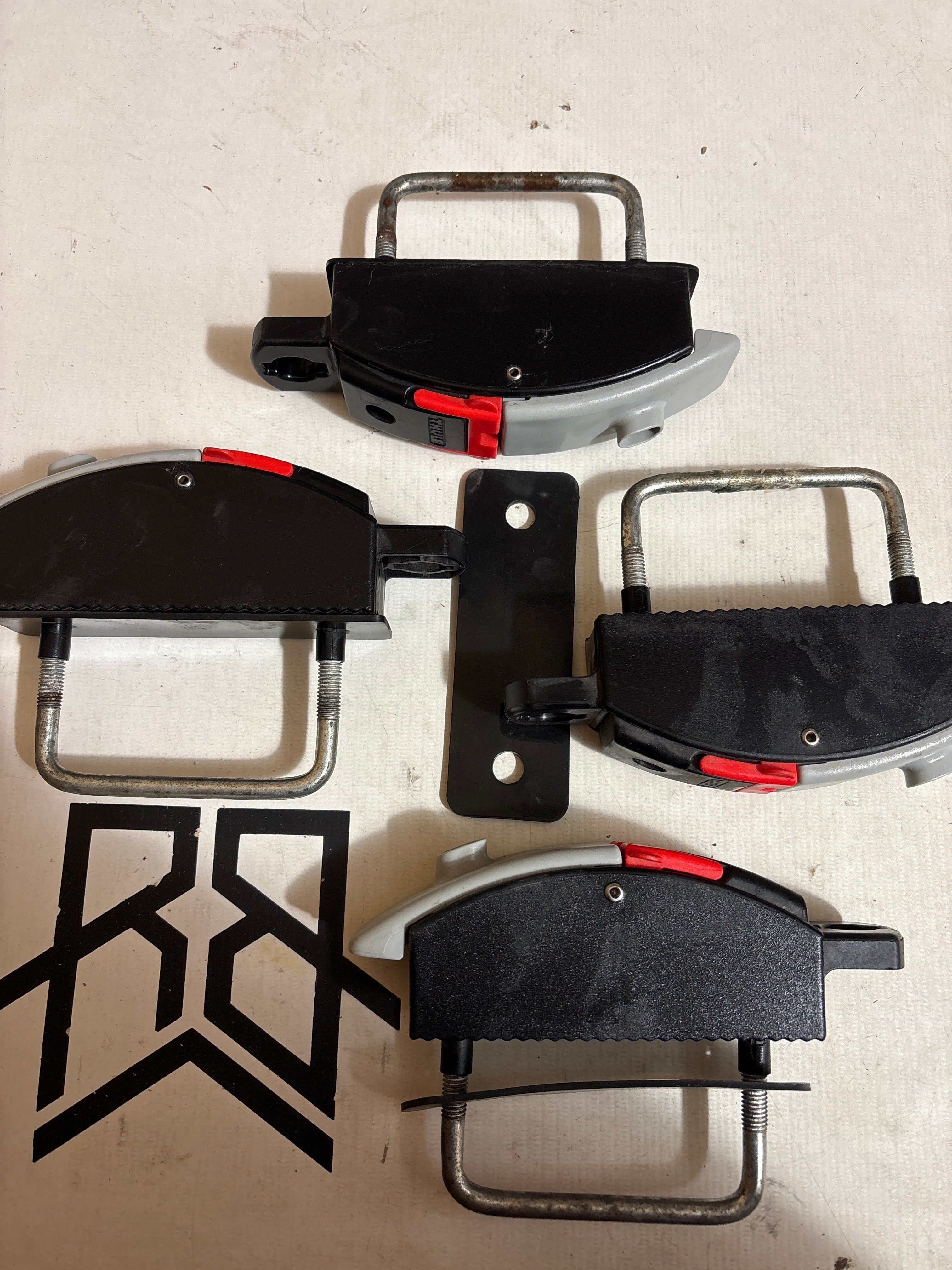 Thule Evolution U-Bolt system - Used – Roof Boxed