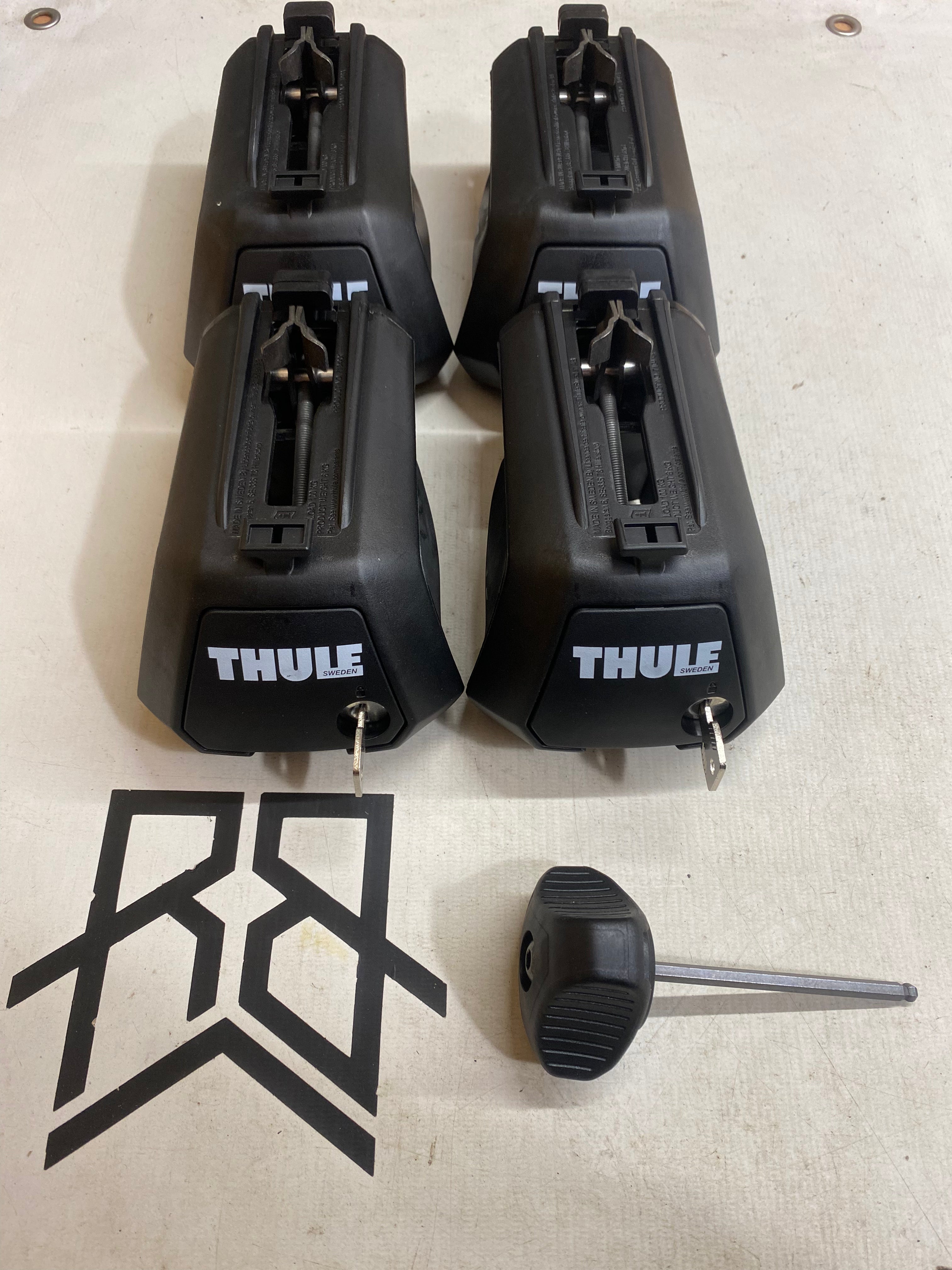 Thule 7104 footpack – Roof Boxed