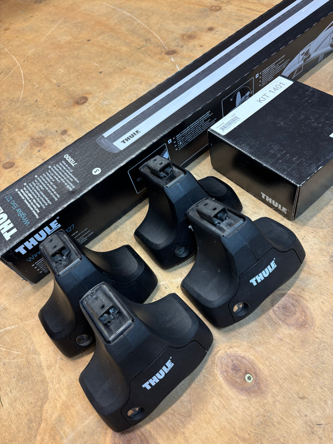 Thule Roof Bar Set for MITSUBISHI Triton 2dr Crew Cab 2005 onwards (71 ...