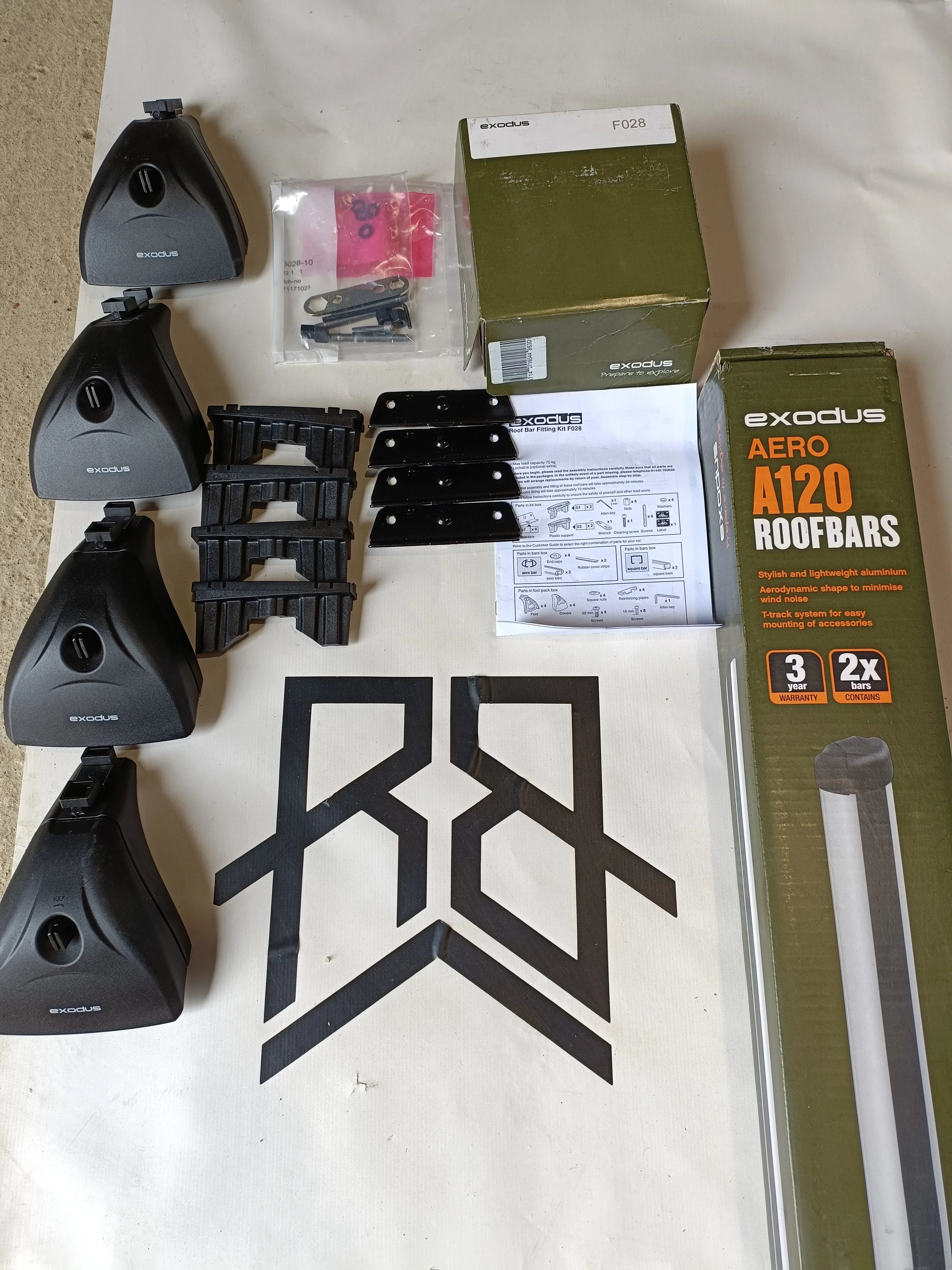 BMW 3-Series Saloon E90 & F30 Roof Bars – Roof Boxed