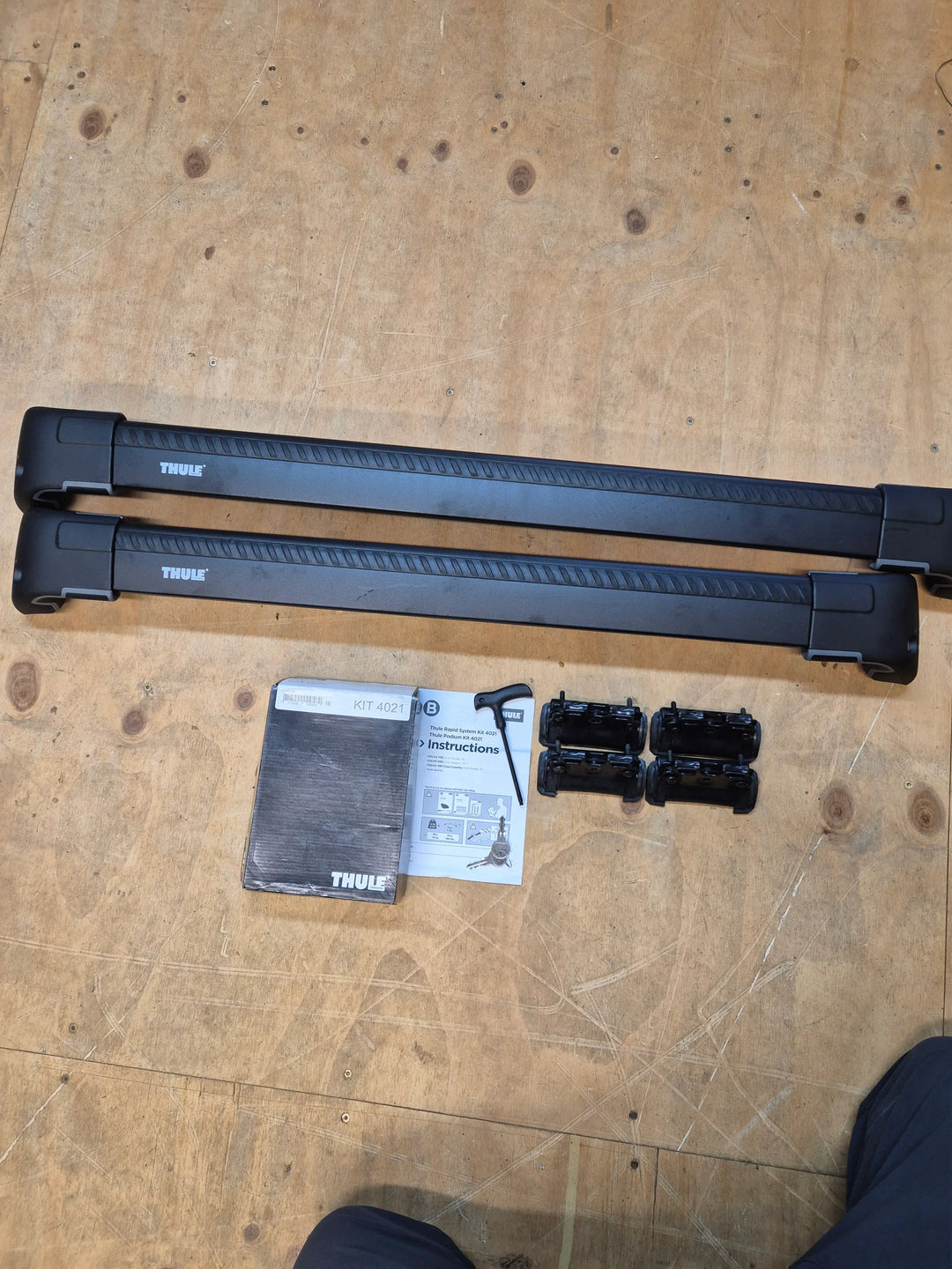 Thule Wingbar Edge for Volvo V60 2010 to 2018 – Roof Boxed